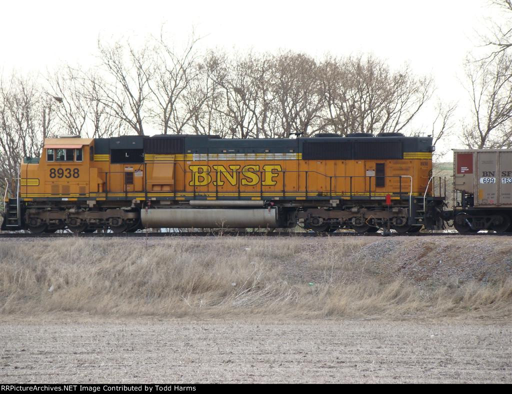 BNSF 8938